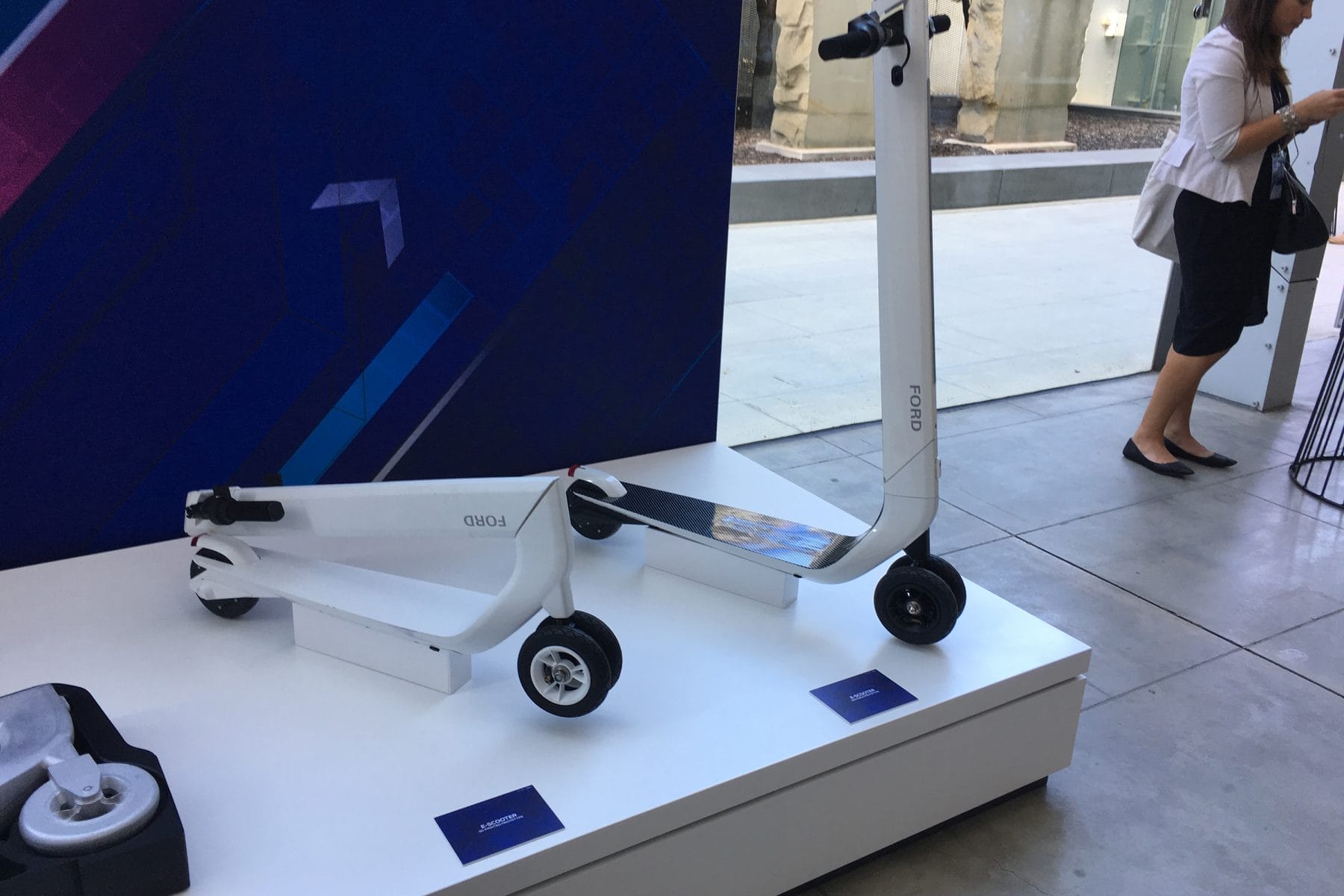 Remote-Controlled Scooter-Bots - AnyAuto