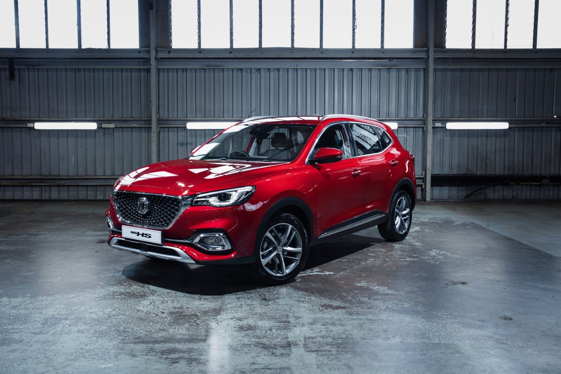MG Motor Unveils All New MG HS SUV in Australia - AnyAuto