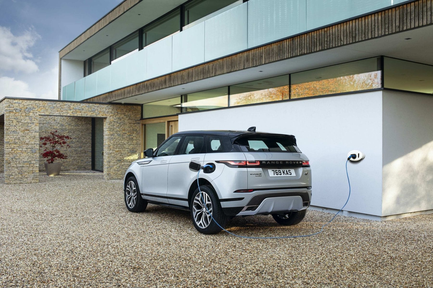 Range Rover Evoque plug-in hybrid electric vehicle (PHEV) - AnyAuto