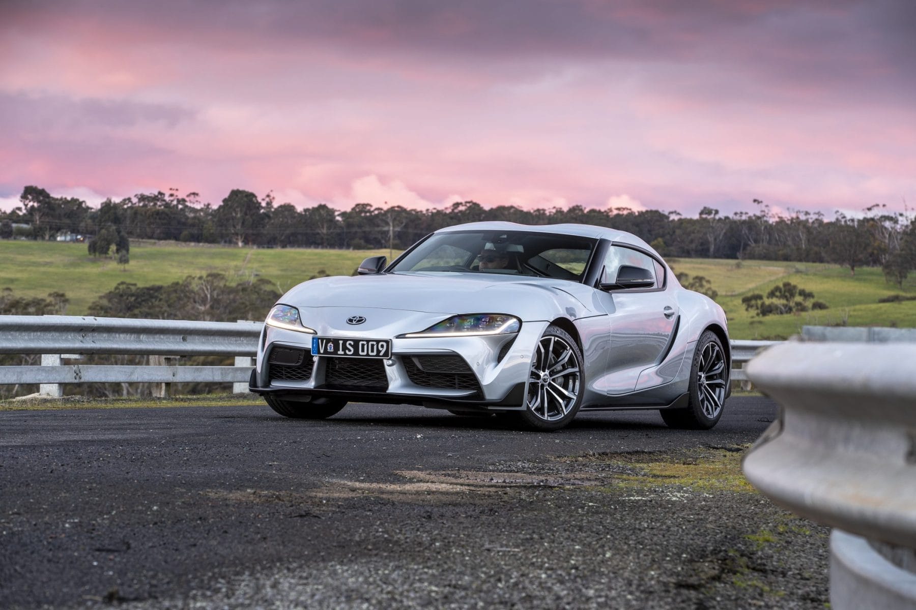 Toyota Supra GT 2020 Radio Review - AnyAuto