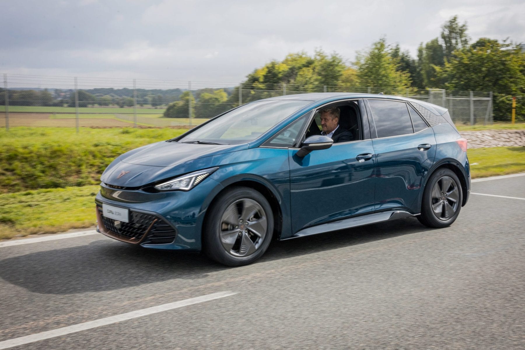 The CUPRA Born: Their first 100% electric vehicle - AnyAuto