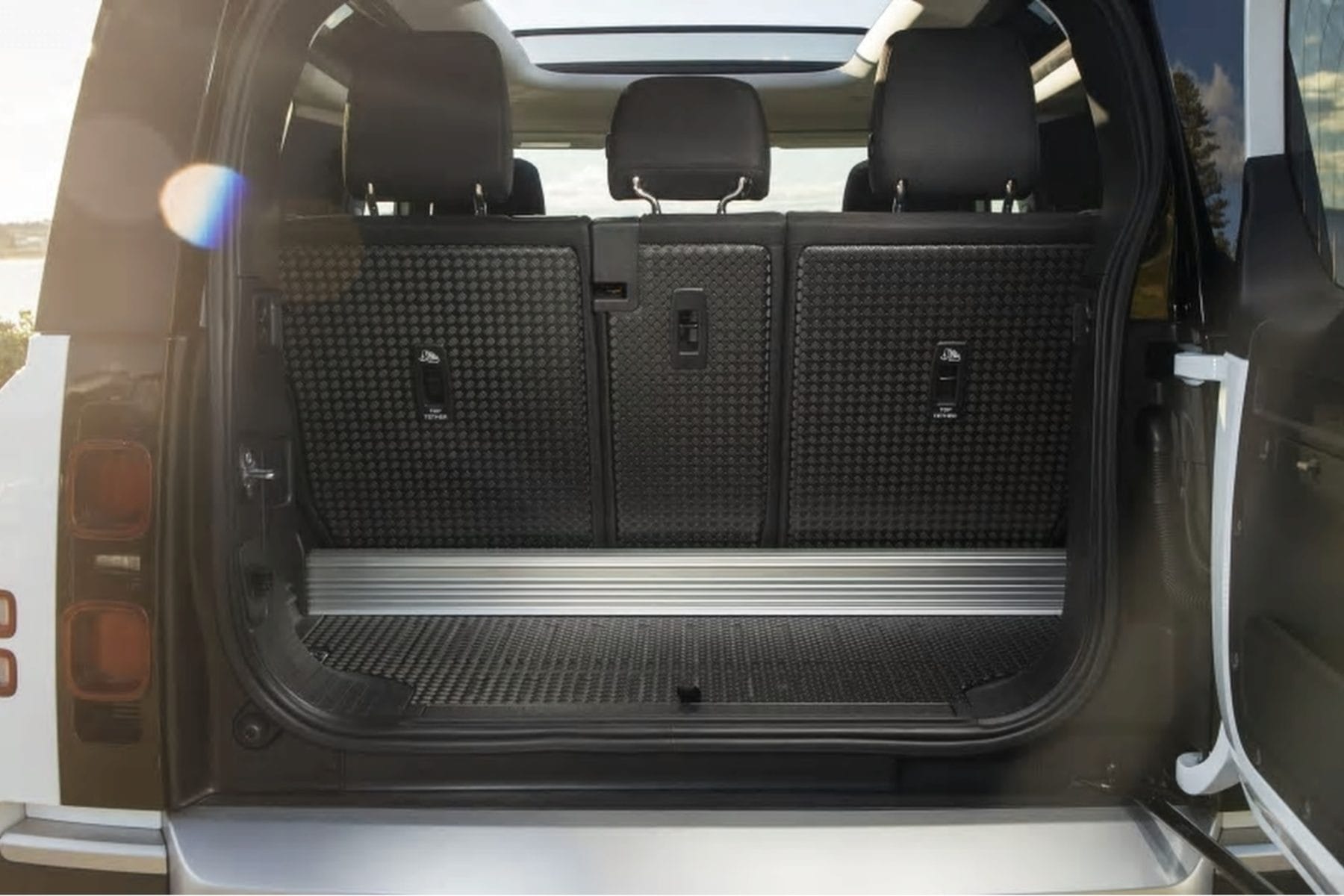 Land Rover Defender 90 Series 2022 Review - AnyAuto