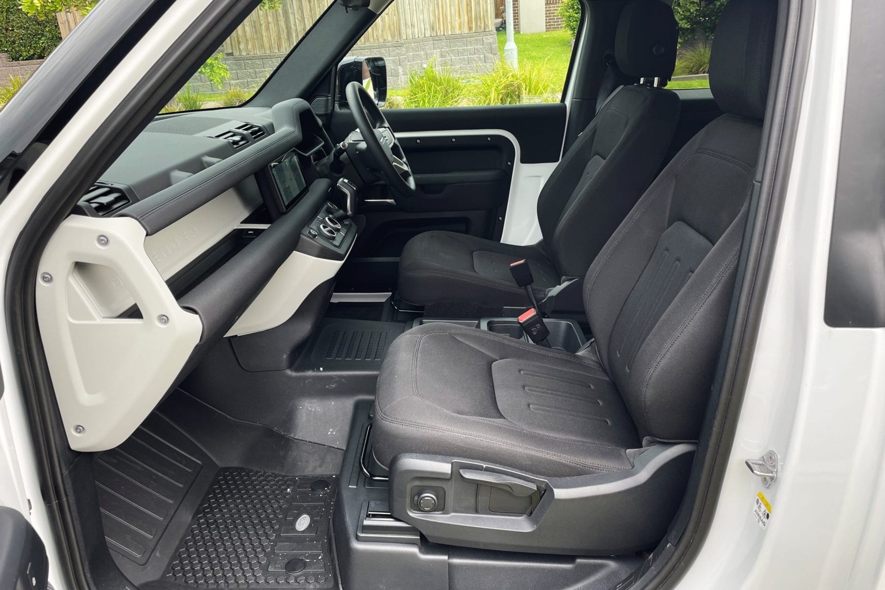 Land Rover Defender 90 Series 2022 Review - AnyAuto