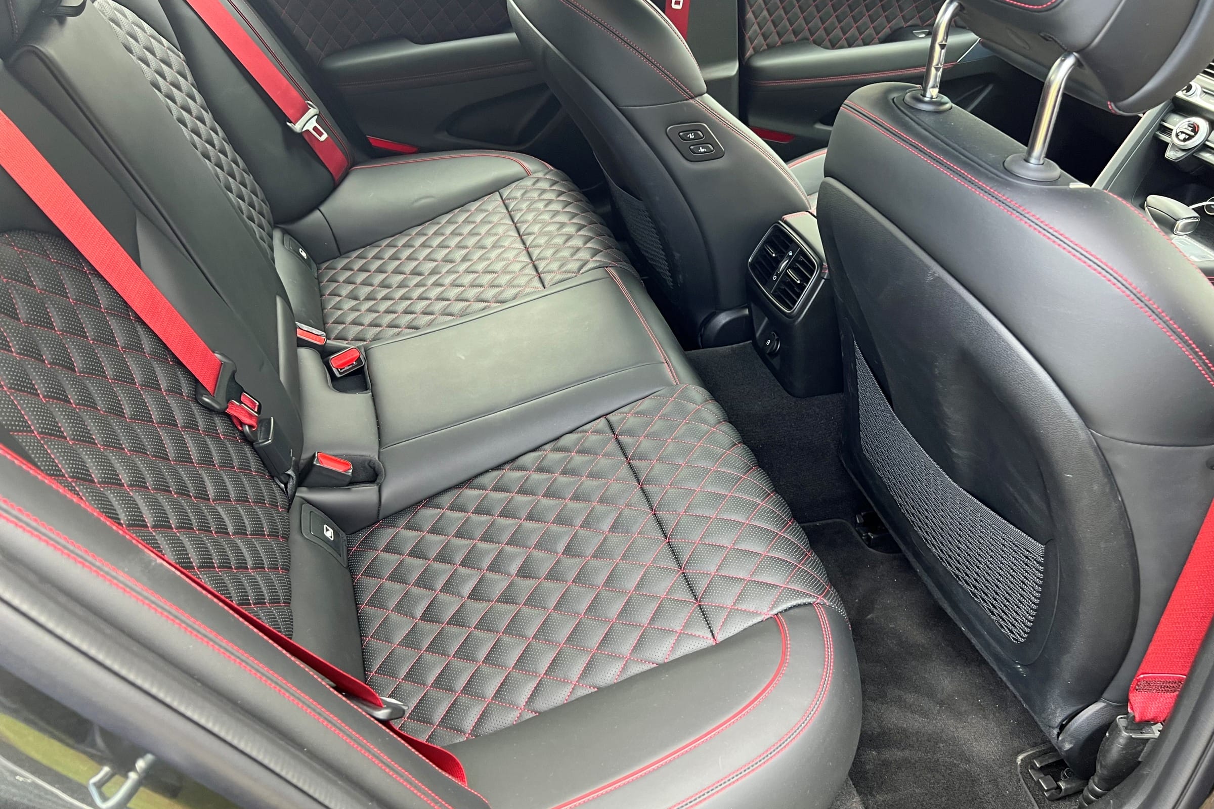 Genesis G70 Shooting Brake 2022 Review - AnyAuto