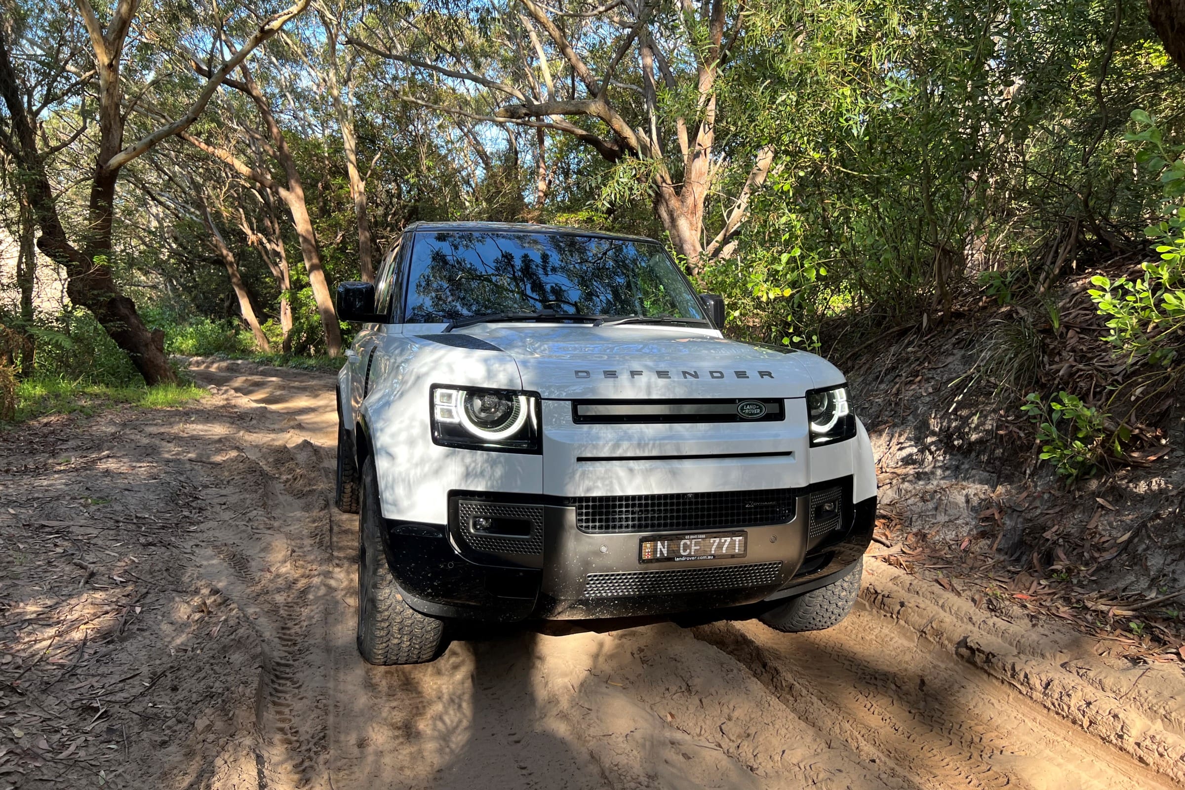 Defender 110 X-Dynamic HSE D300 2022 Review - AnyAuto