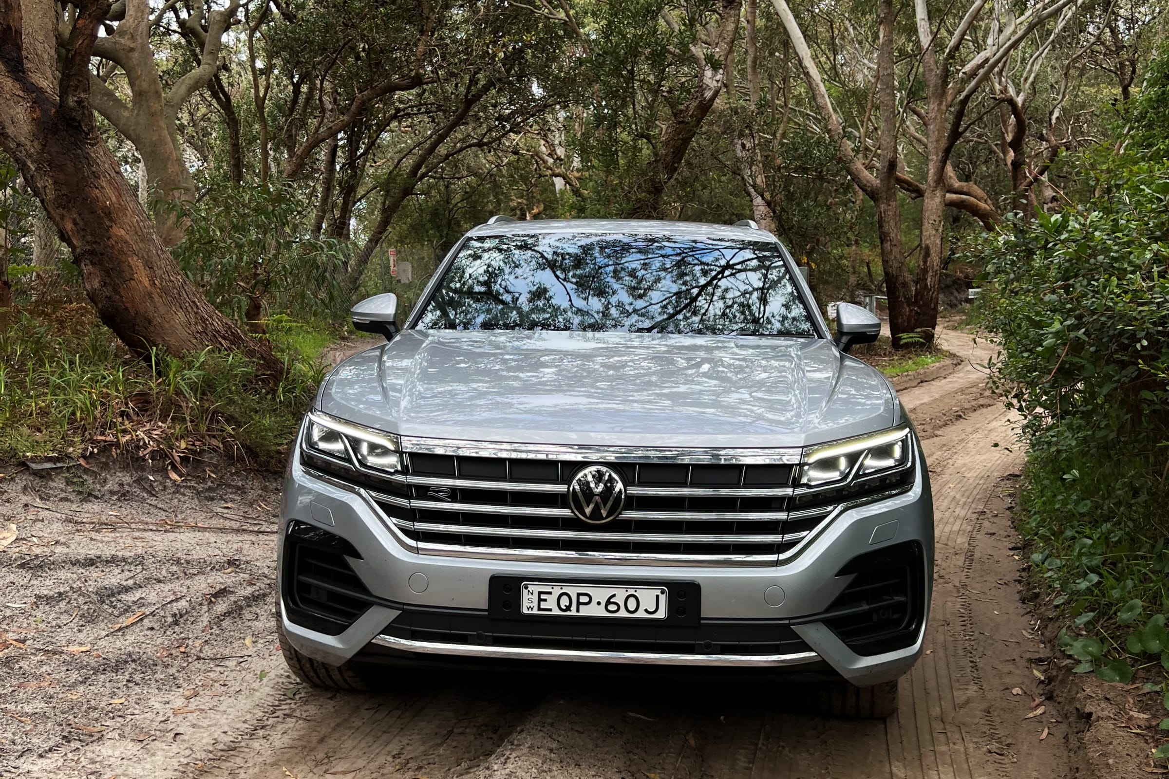 VW Touareg 3.0L V6 210 R Line 2022 Review - AnyAuto