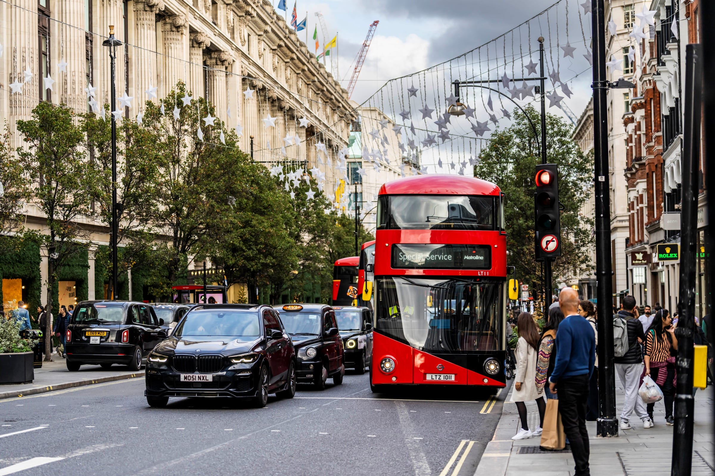 Equipmake tests Fully-Electric Routemaster Bus - AnyAuto