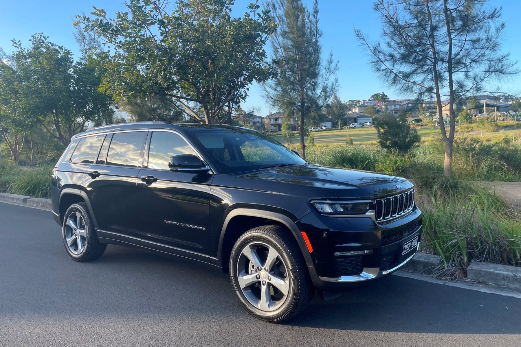 Jeep Grand Cherokee L Limited 2023 Review - AnyAuto