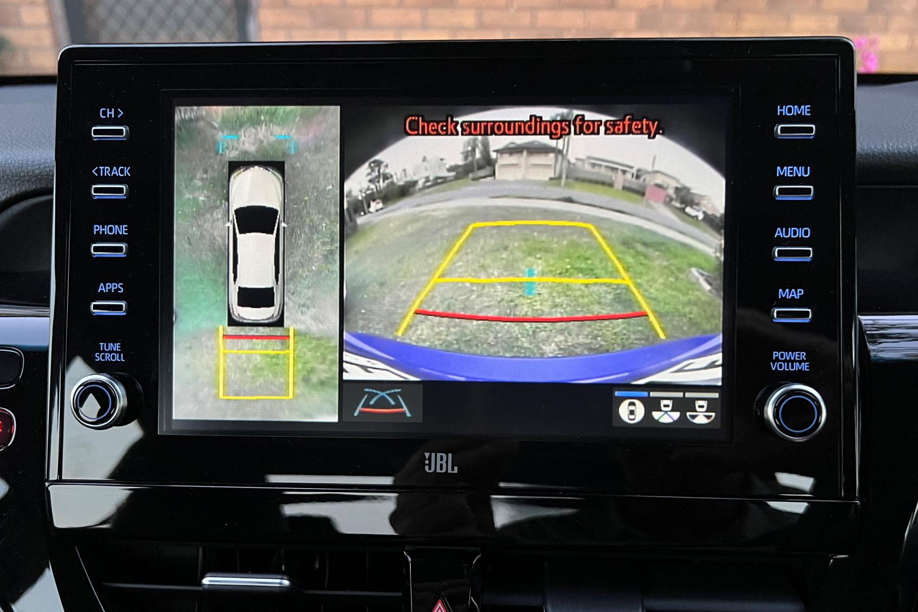 Toyota Camry Hybrid SL sedan 2023 Review - AnyAuto