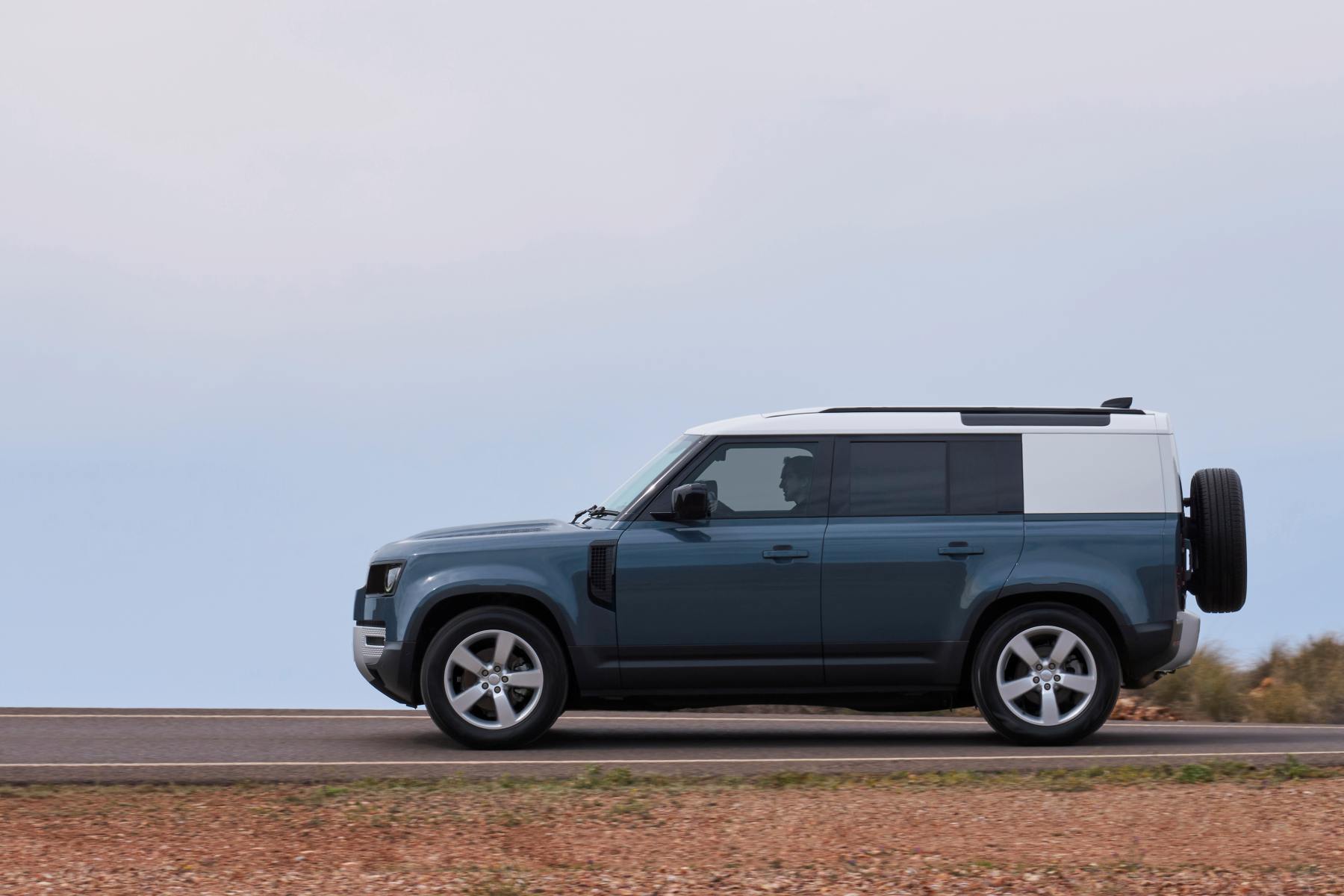 Land Rover MY25 Defender - Everything you need to know - AnyAuto